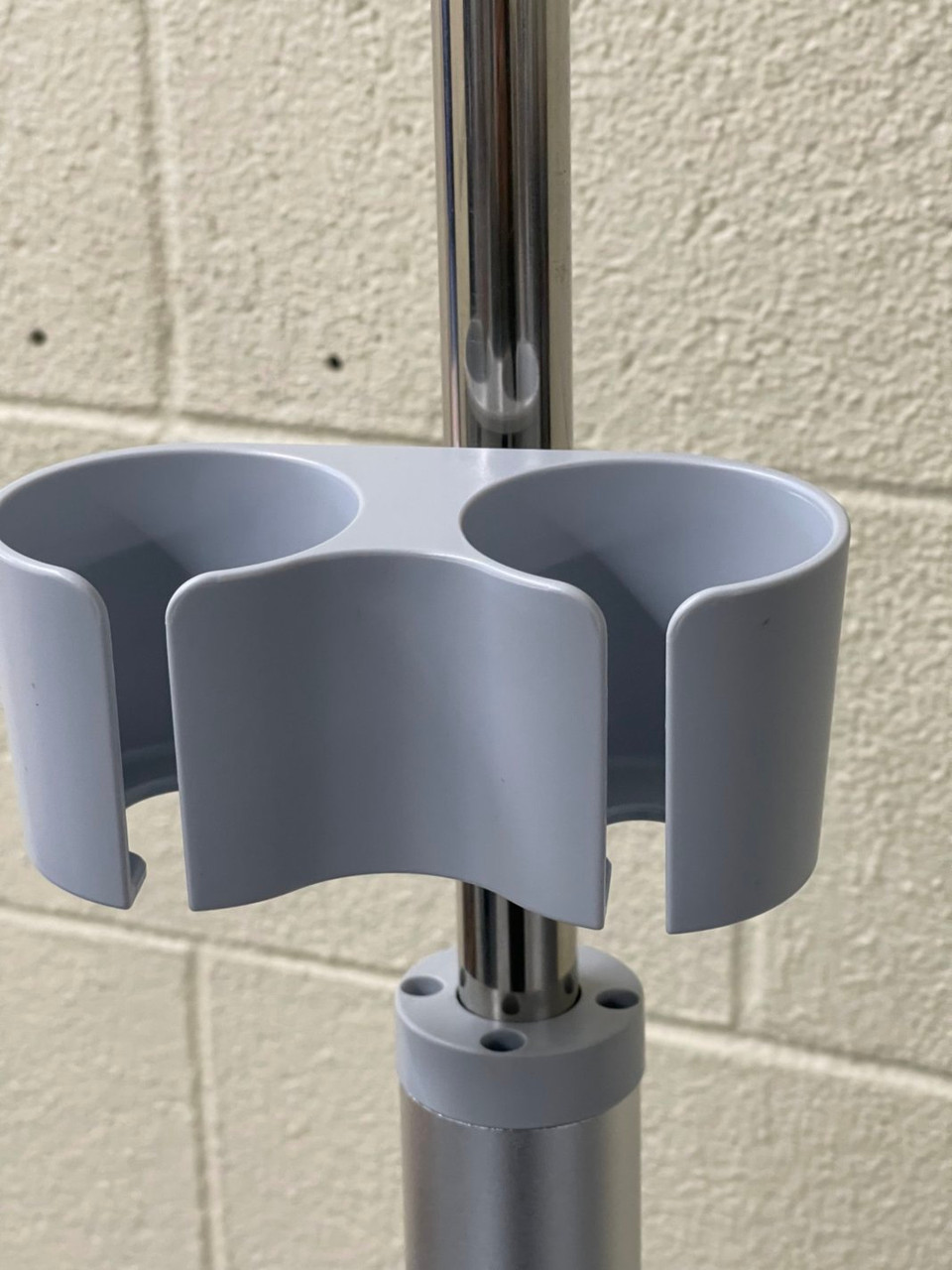 Pole or Channel Mount Probe , device , bottel holding cups - Blood ...