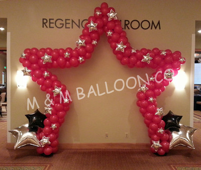 Star Arch - M & M Balloon Co. of Seattle