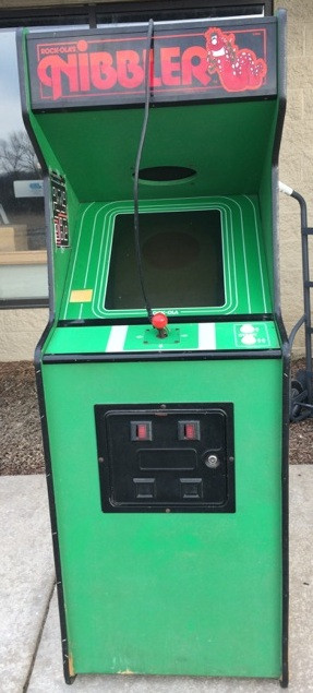 Rock-Ola NIBBLER Arcade Game - Arcade Adventures
