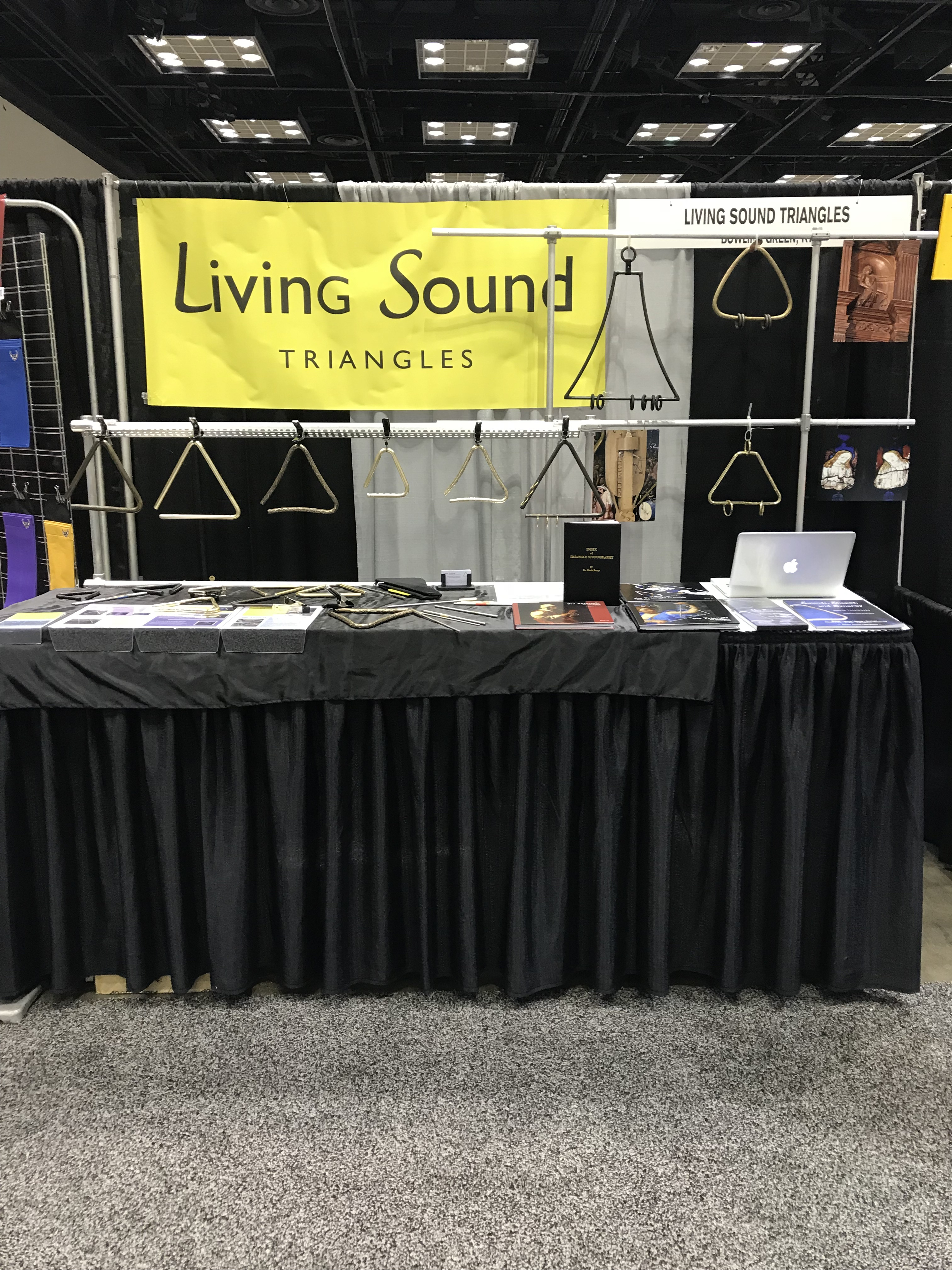 Pasic 2017 setup night - Living Sound Triangles