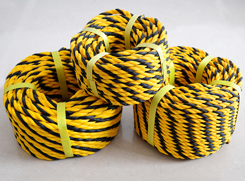 IMPA 211358 TIGER ROPE YELLOW/BLACK 3-strand 20mm x 200 mtr.
