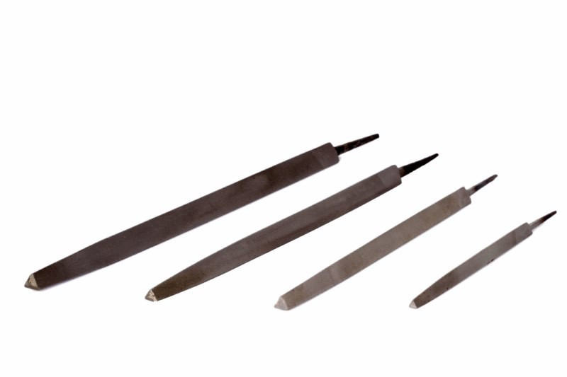 IMPA 614415 FILE TRIANGLE DOUBLE-CUT BASTARD 150MM