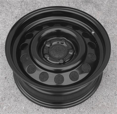OEM Volvo 740 Steel Wheel (15") | 1989-1992 | Voluparts Online Store