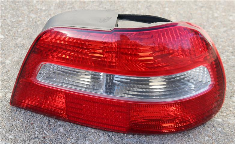 Volvo S40 Passenger Side Tail Light Lens | 2001 2002 2003 2004