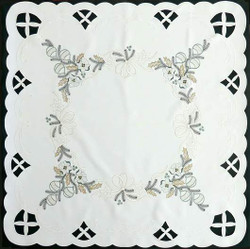 Shop Traditional Christmas Table and Kitchen Linens | ChristKindl-Markt