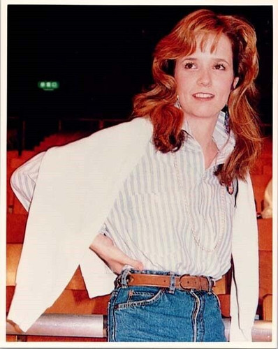 Lea Thompson 1980's pose for cameras 8x10 inch press photo - The Movie ...