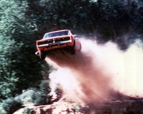 Dukes of Hazzard extraordinary 11x17 Poster of General Lee flying off ...