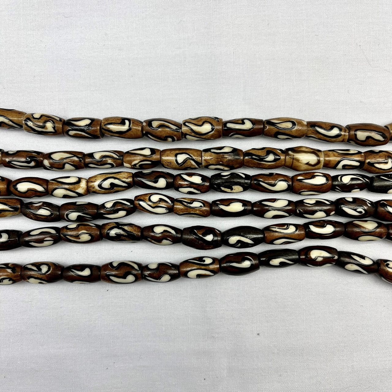 MUD BONE HALF MOON #4 1/2" 32PCS/STRAND - Western Varieties