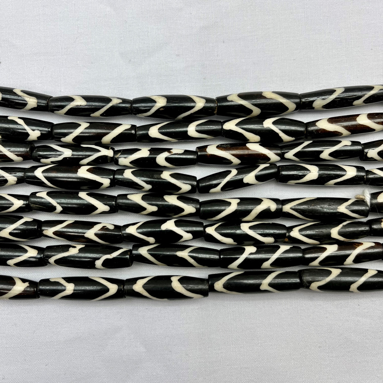 MUD BONE WAVES #5 1" 16PCS/STRAND - Western Varieties