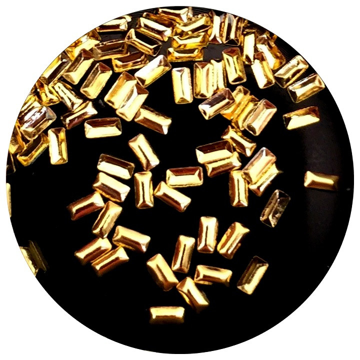 Mini Rectangle Studs (Gold) - Pronail Essentials