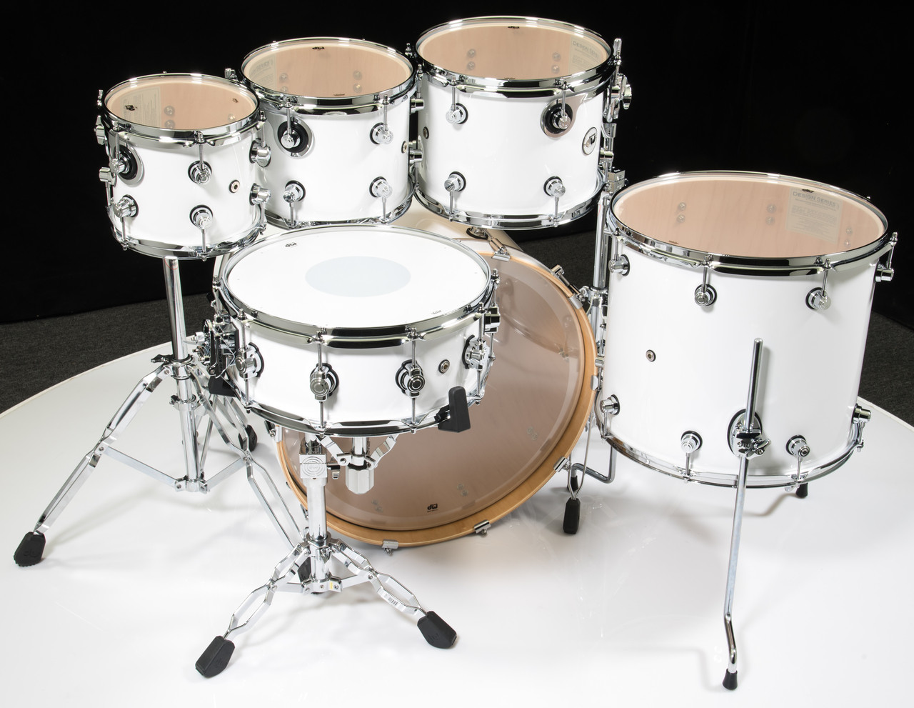 DW Design Series 6pc Drum Set - Gloss White 8/10/12/16/22/14SD